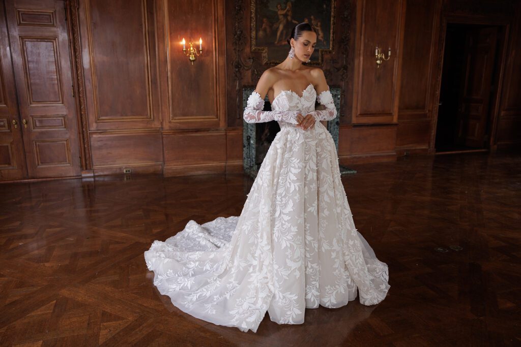 Style 401 - Eve Of Milady